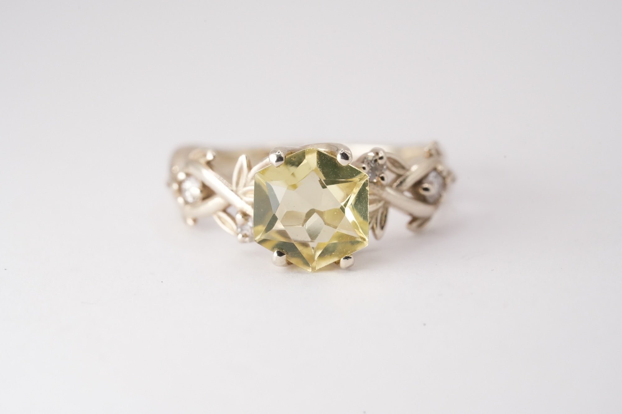 9ct White Gold Diamond and Lime Quartz – Erimus Jewellers